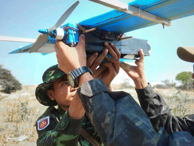 စစ်ကောင်စီတပ်ကို ကာကွယ်ရေးပူးပေါင်းတပ်ဖွဲ့ ဒရုန်းဖြင့် ဗုံး ၁၆ လုံးကြဲတိုက်ခိုက် Bur Mizzima Com