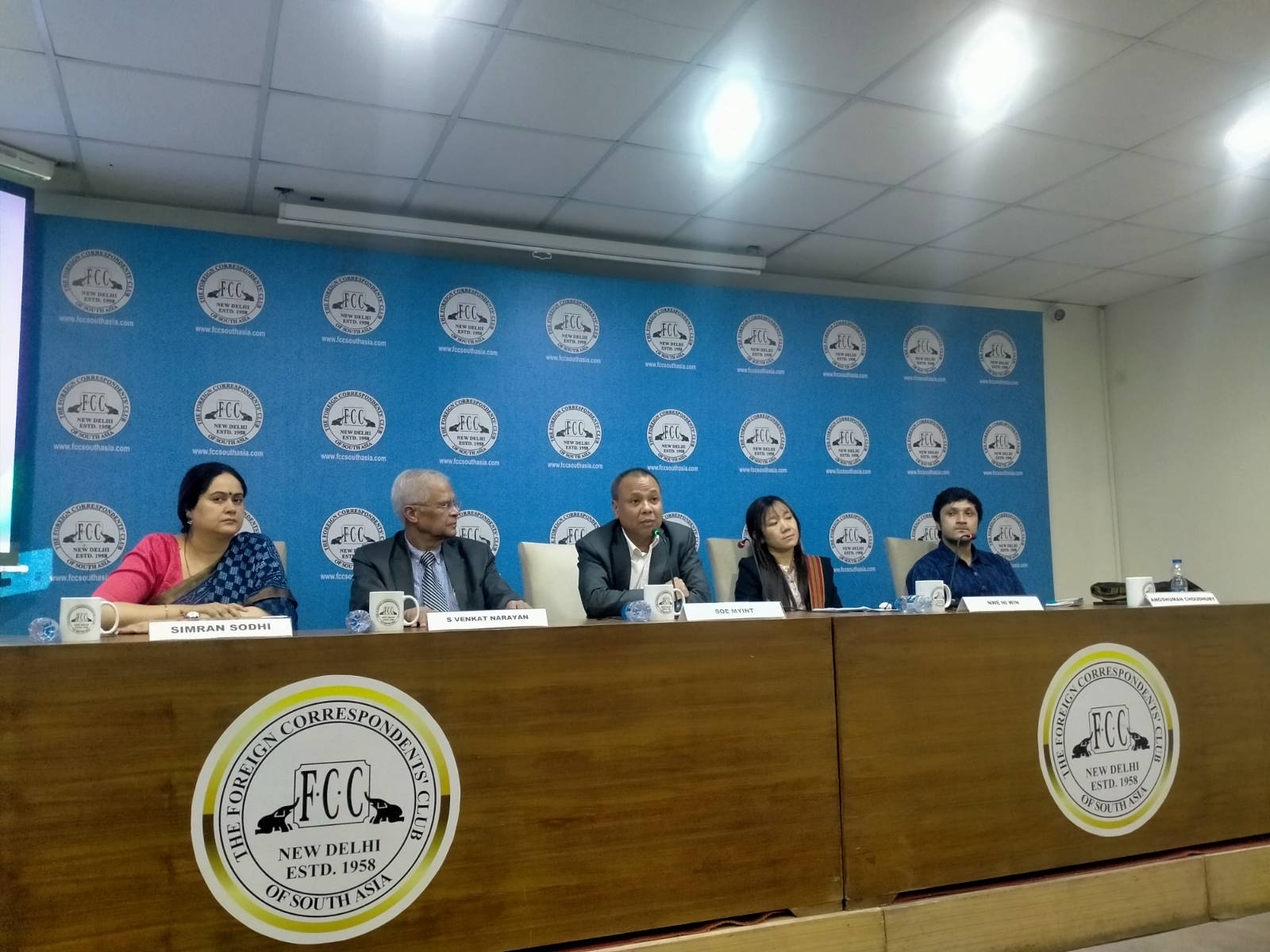 နယူးဒေလီတွင် မြန်မာအရေးသတင်းစာရှင်းလင်းပွဲကျင်းပ Bur Mizzima Com