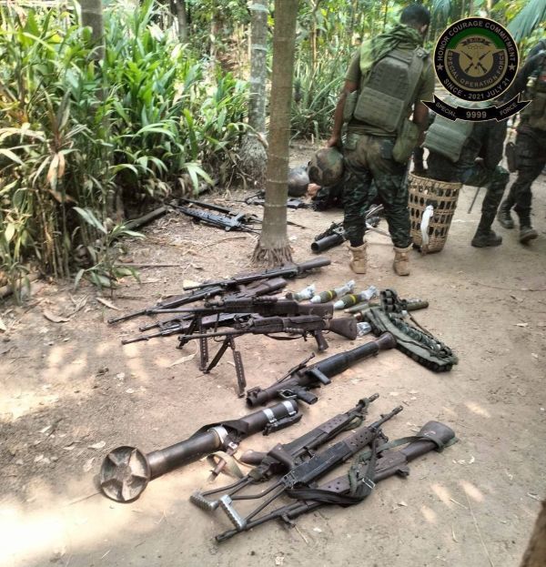 ကျိုက်ဒုံမြို့မှ မဲသရောထစစ်ကောင်စီစခန်းကို KNLA နှင့် SOF ပူးပေါင်းတပ်ဖွဲ့ သိမ်းပိုက် - BUR ...