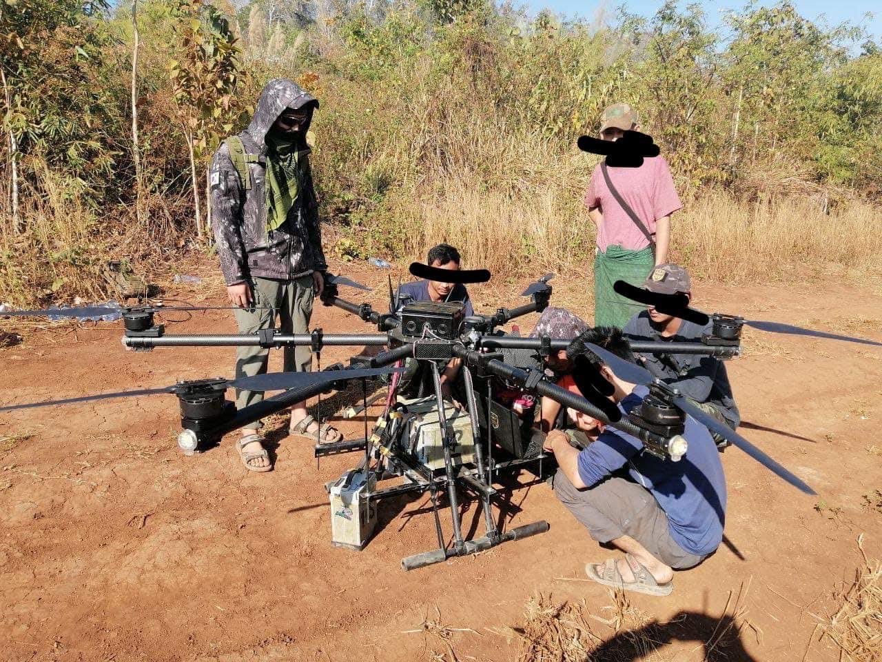 ကိုယ်ပိုင်ဒီဇိုင်းအသစ်ဒရုန်းများဖြင့် တိုက်ပွဲ၀င်နေပြီဟု Federal Wings ...