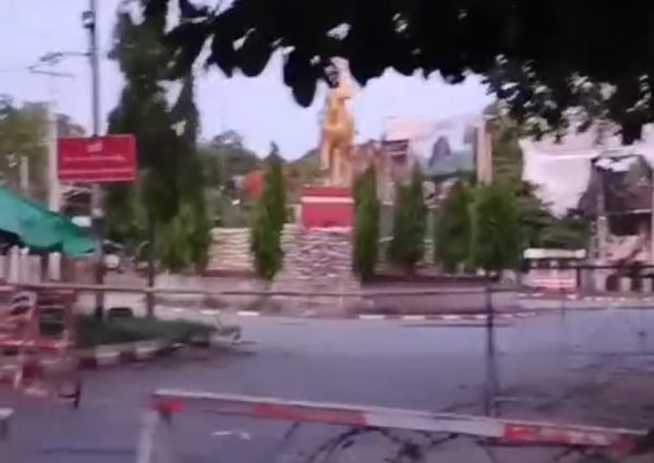 မုံရွာမြို့ပေါ်ရှိ စစ်ကောင်စီတပ်စွဲထားသည့် နေရာ ၃ ခုကို Pdf တိုက်ခိုက် Bur Mizzima Com