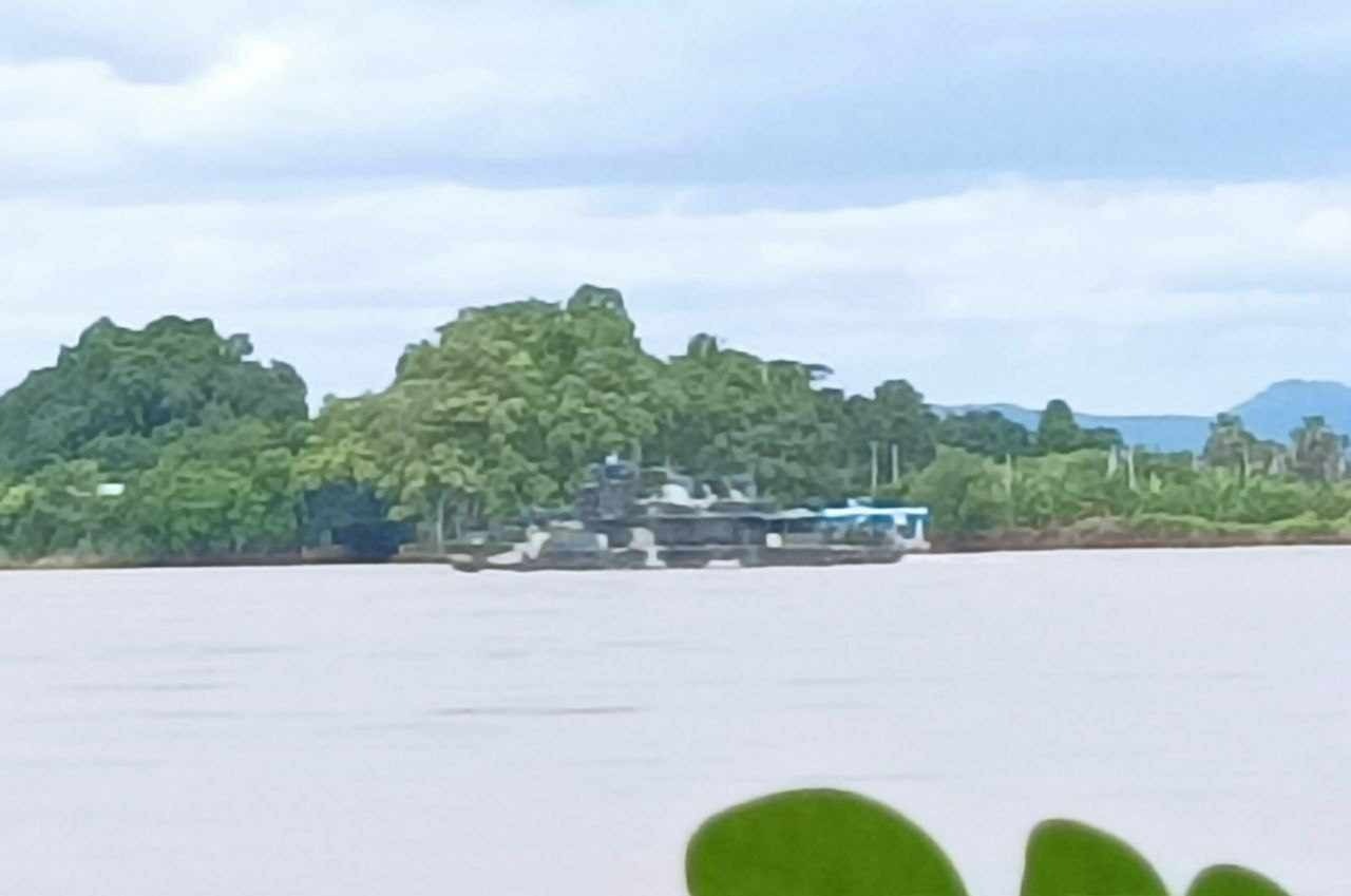 စစ်ကောင်စီ သင်္ဘောများ ရွှေကူအထွက်တွင် တိုက်ခိုက်ခံရပြီး ခရီးမဆက်နိုင