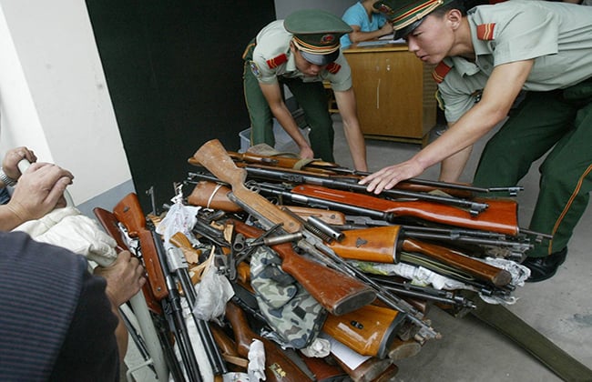 တရုတ်၏လက်နက်ကုန်သွယ်ရေး(သို့)အာဏာရှင်ရဲ့ဩဇာအတွက်အန္တရာယ် လက်ကိုင်တုတ ...