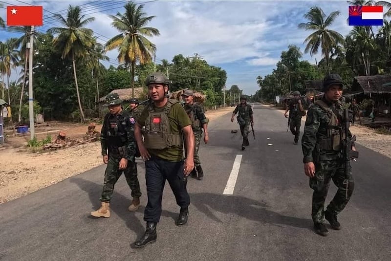 မြိတ်မြို့ ခလရ ၁၇ ကို တော်လှန်ရေးတပ်များတိုက်ခိုက်၊ စစ်ကောင်စီက လေကြောင်းမှ ဗုံးကြဲ Bur