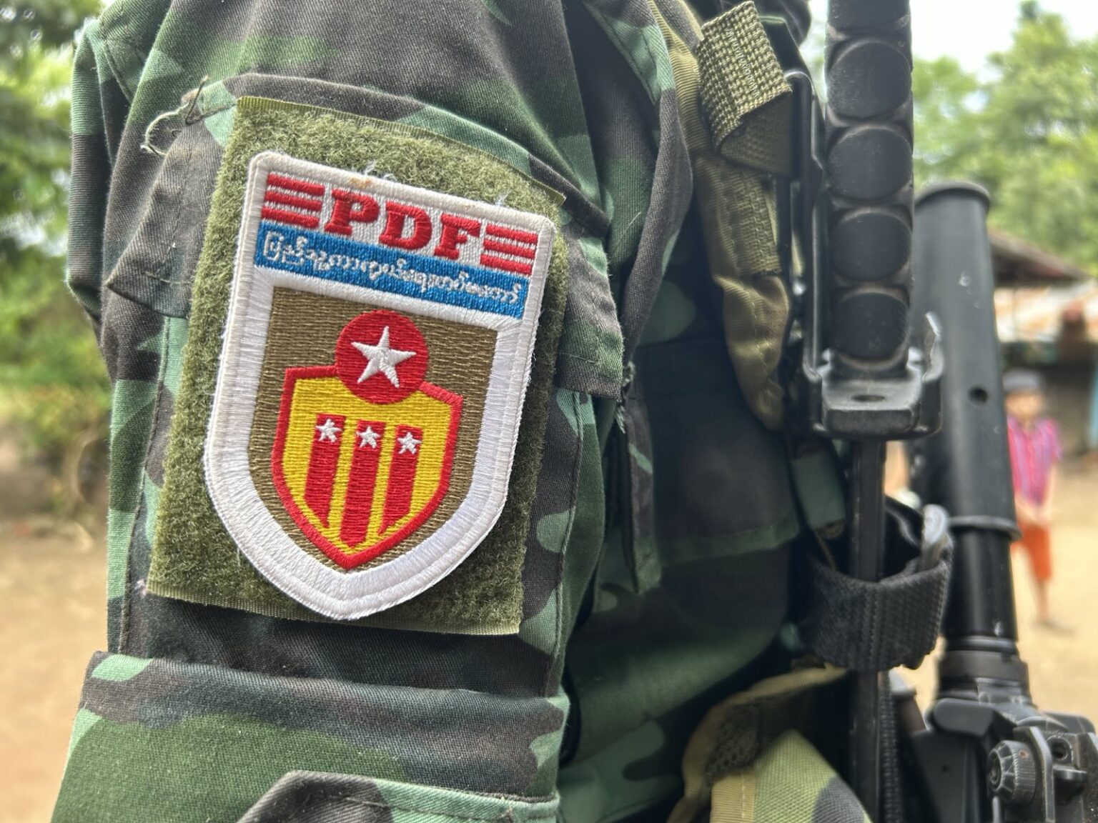 ခမရ ၅၉၈ တပ်ရင်းသိမ်းတိုက်ပွဲအတွင်း နှစ်ဖက်ထိခိုက်မှုများရှိ၊ စစ်ကောင်စီက လေကြောင်းက ဗုံးဆက်ကြဲ