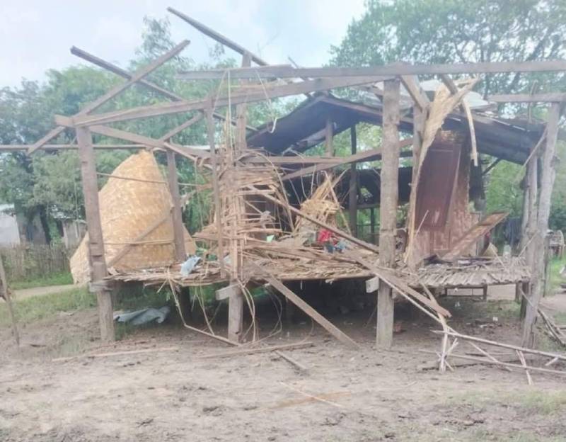 ကန့်ဘလူ စာသင်ကျောင်းကို စစ်ကောင်စီ လေကြောင်းက ဗုံးကြဲ Bur Mizzima Com