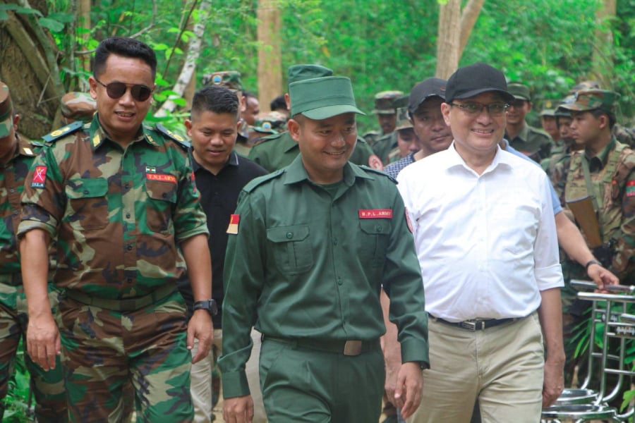 BPLA သင်တန်းဆင်းပွဲသို့ NUG နှင့် တိုင်းရင်းသားလက်နက်ကိုင်တပ် ခေါင်းဆောင်အချို့ တက်ရောက် - BUR ...