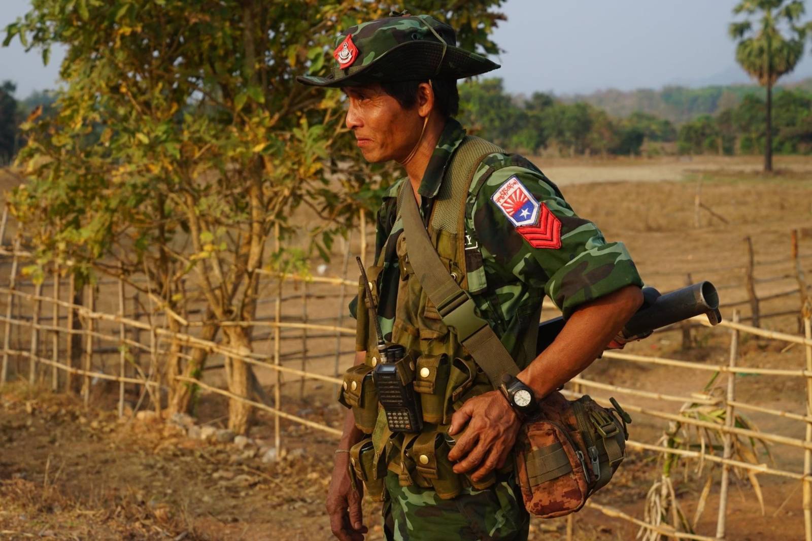 ကော့ကရိတ်- ကျုံဒိုးလမ်းပိုင်းတွင် ၄ ရက်ဆက်တိုက် တိုက်ပွဲဖြစ်ပွား - BUR.MIZZIMA.COM