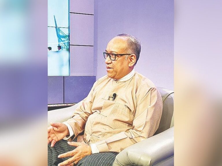 အကောက်ခွန်ဆိုင်ရာ ညှိနှိုင်းရန် ဒေါက်တာဇော်ဦး ခေါင်းဆောင်သည့်အဖွဲ့အား အမေရိကန်သို့ လွှတ်ရန် စစ