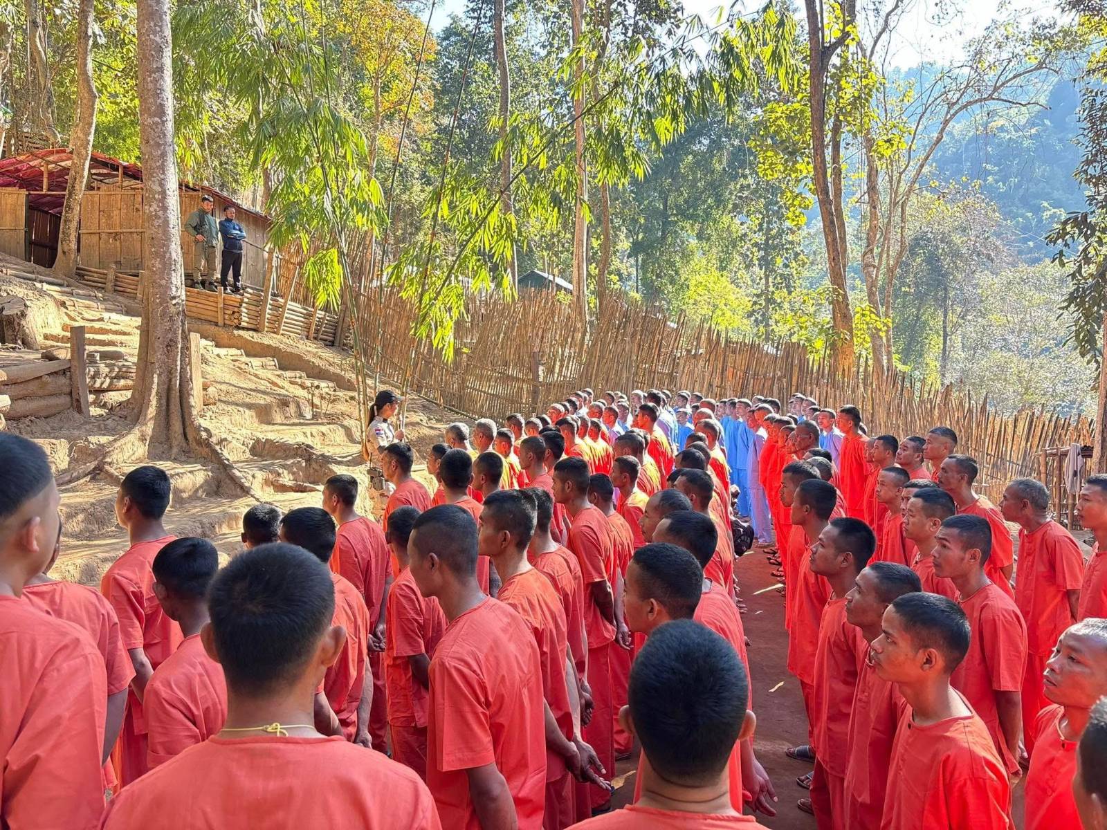 ကရင်နီ အကျဉ်းထောင်မှ စစ်သုံ့ပန်း ၈၀ ဝန်းကျင်ထွက်ပြေးလွတ်မြောက် - BUR ...